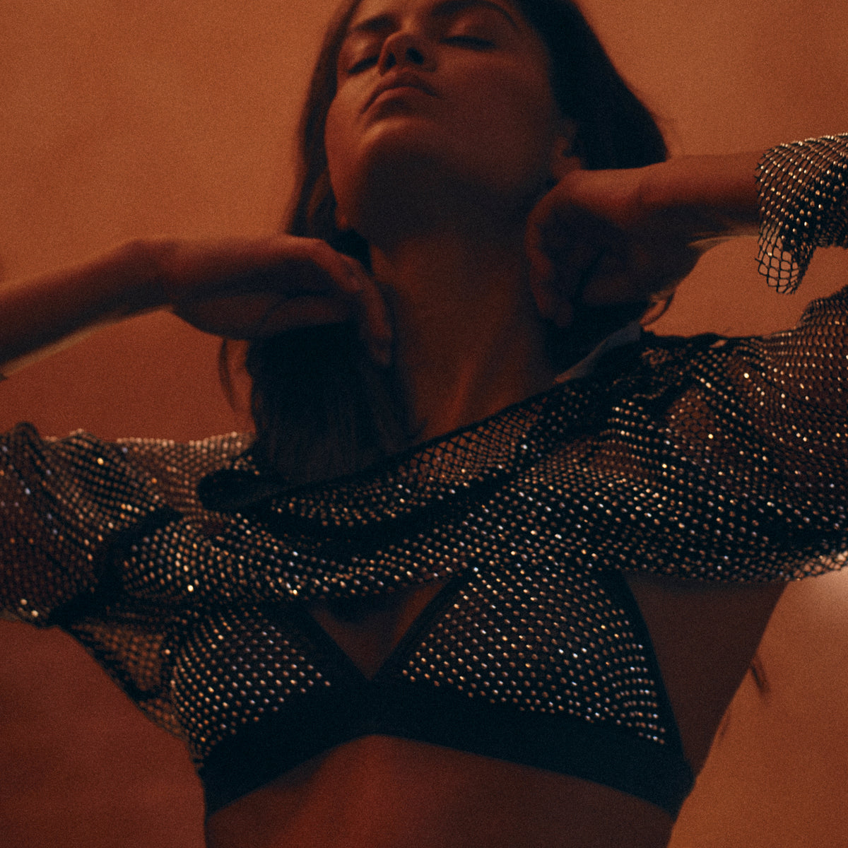 Understatement x Gestuz