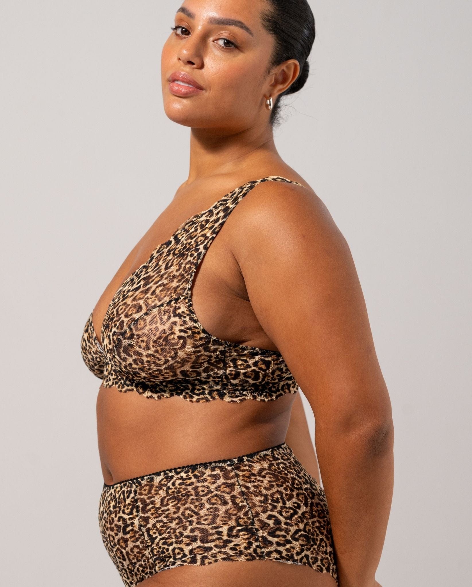 Lace Plunge Bralette Leopard | Understatement